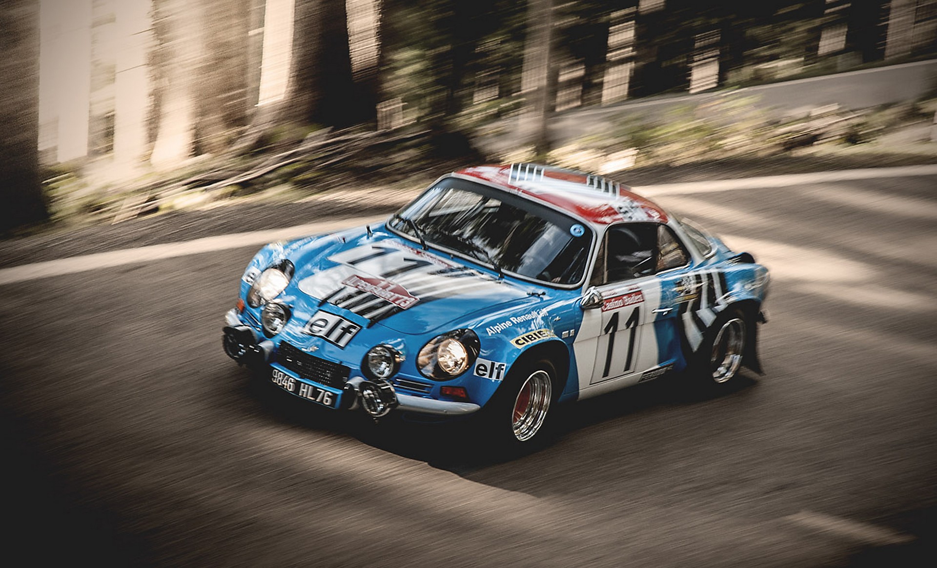 La storia della Alpine A110, la berlinetta super leggera regina dei rally