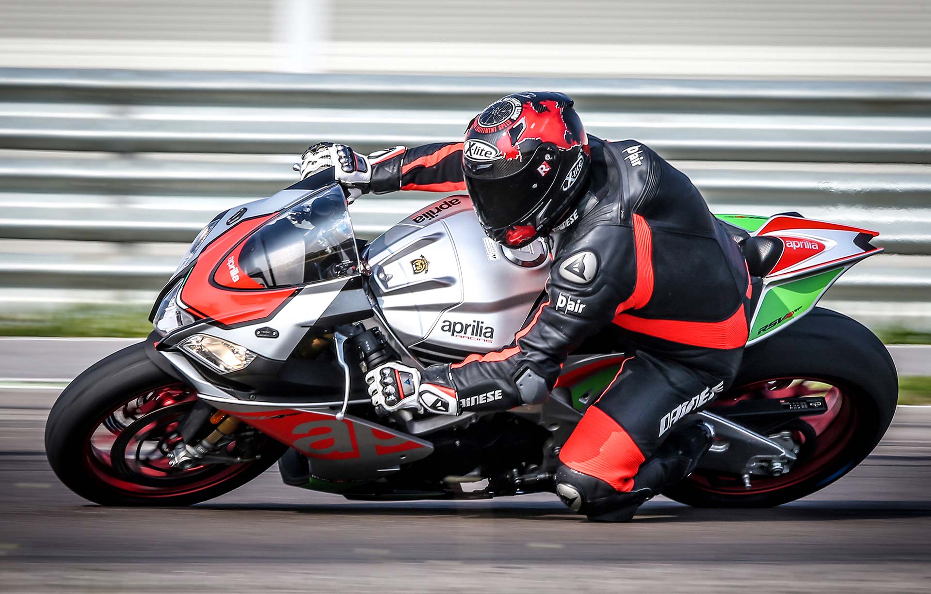 Prova Aprilia RSV4 RF 2017 - RED Live