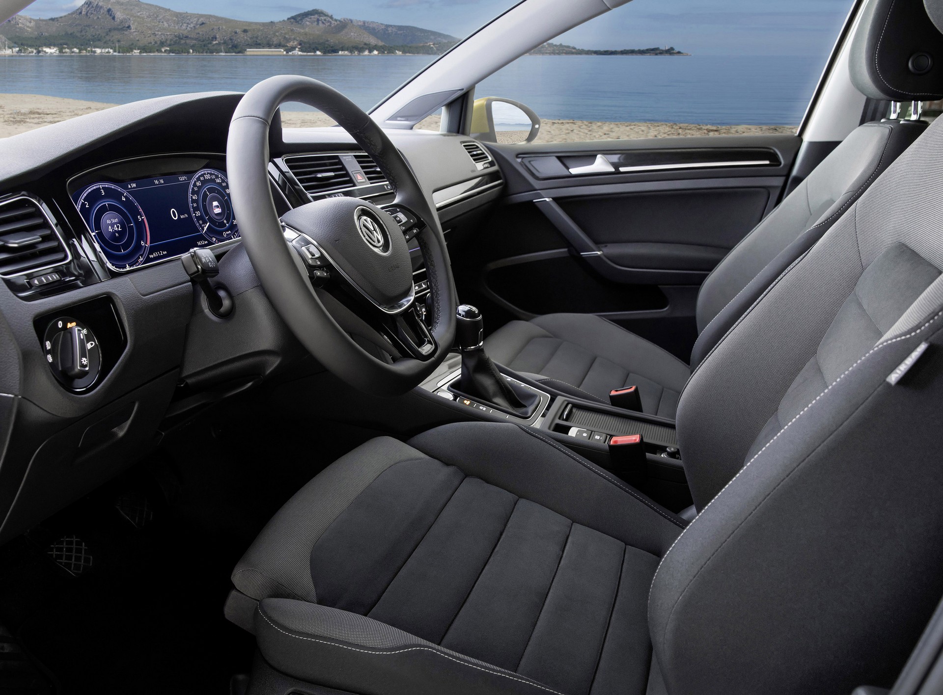 La nuova Volkswagen Golf TGI a metano