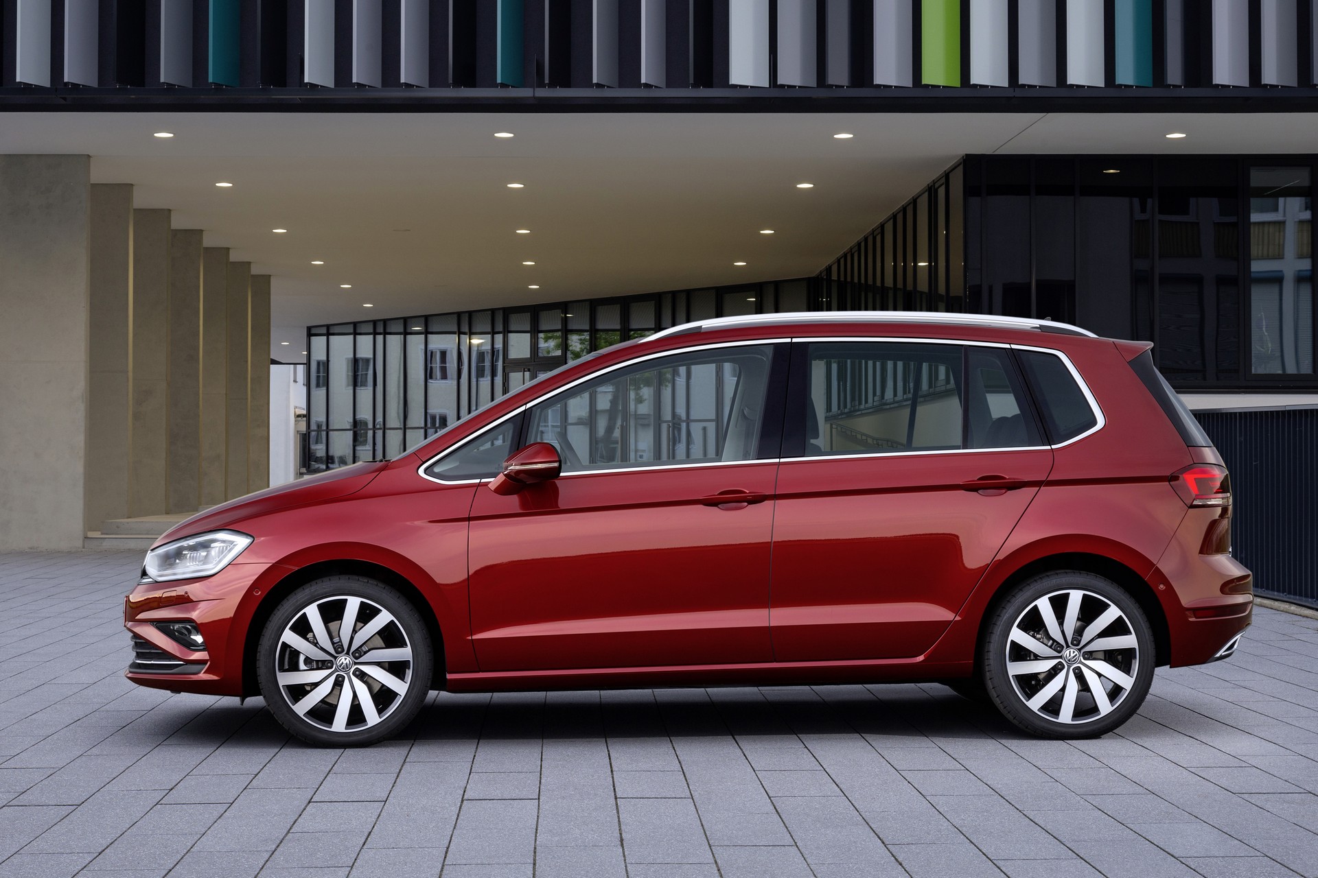la nuova Volkswagen Golf Sportsvan