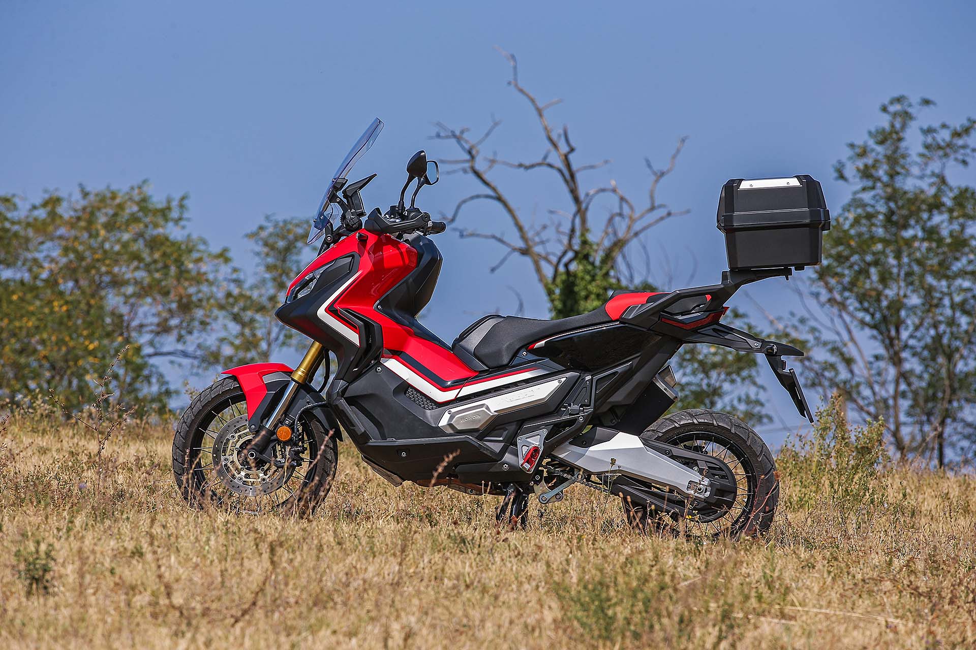 Honda X-ADV - RED Live