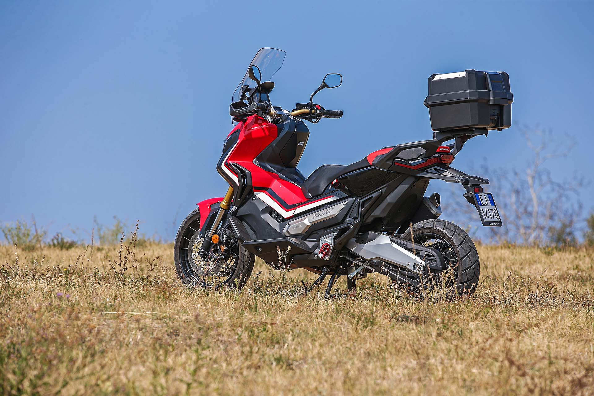 Honda X-ADV - RED Live