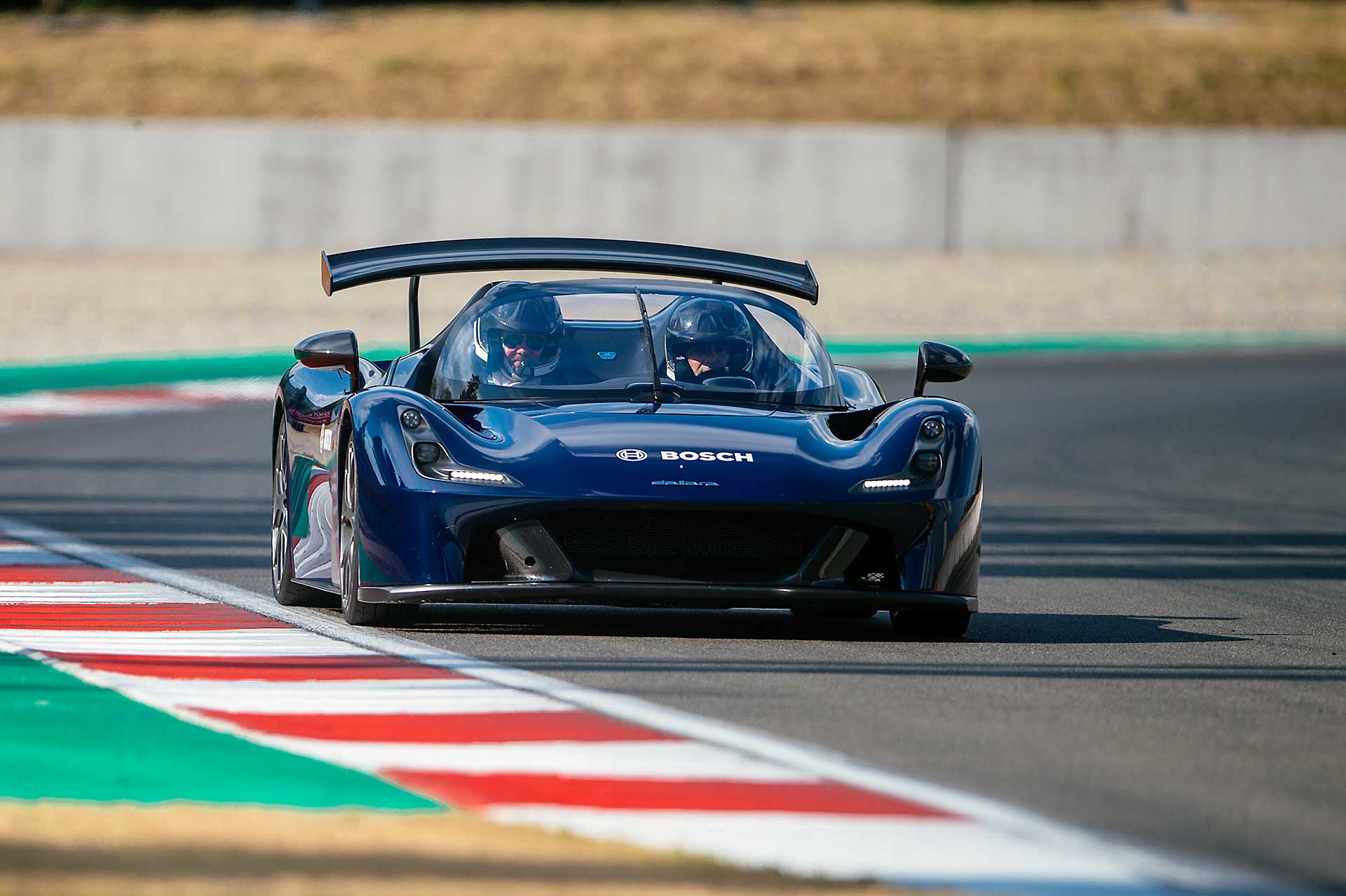 Dallara Stradale, una barchetta da urlo