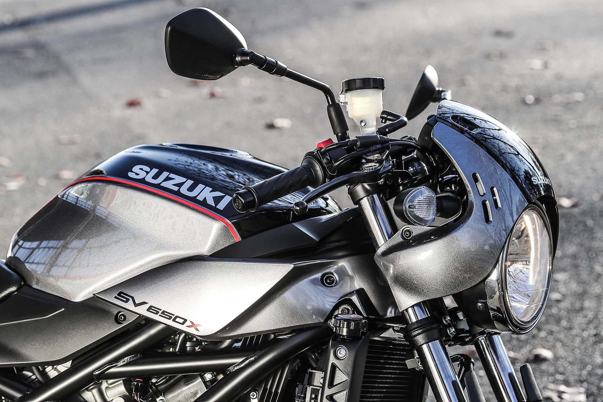 Prova Suzuki SV650X, piccola racer - RED Live