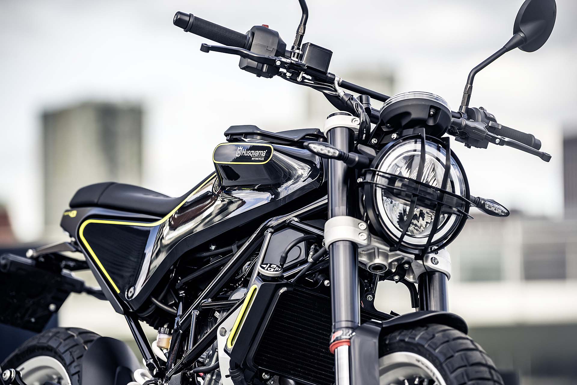 Husqvarna Vitpilen e Svartpilen, ecco i prezzi definitivi - RED Live