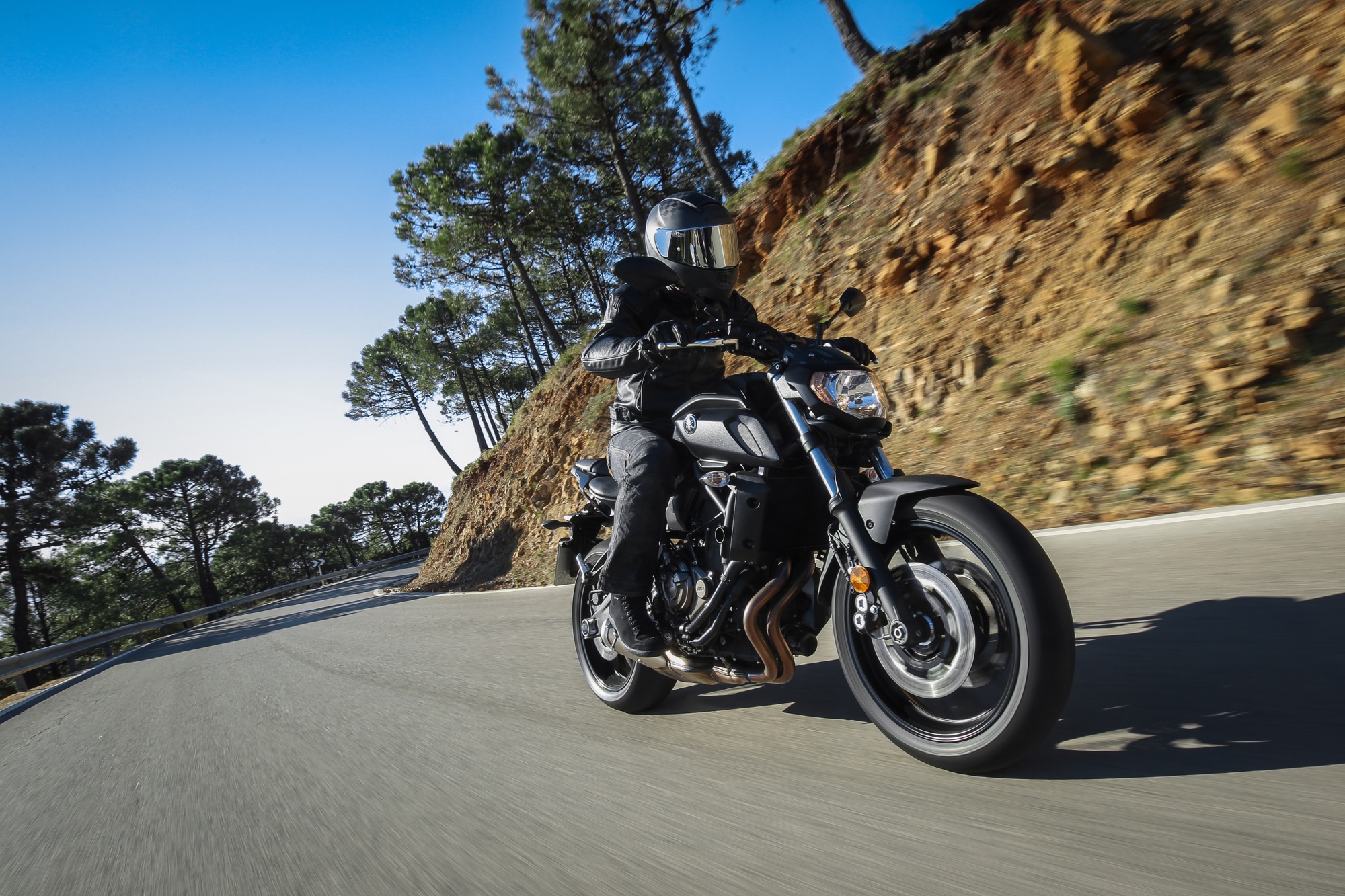 Prova Yamaha MT-07 my 2018 - RED Live