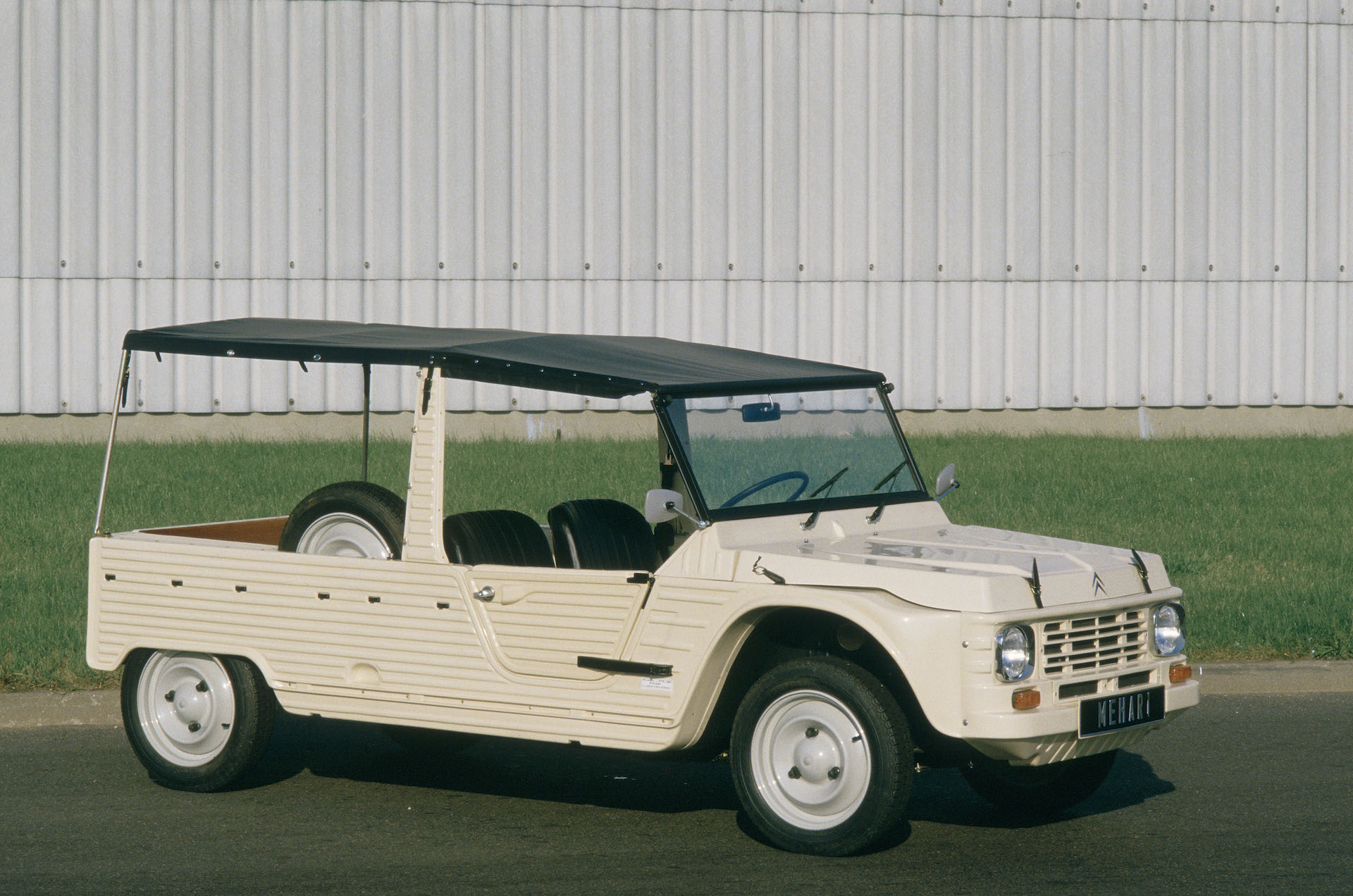 Citroën Méhari, la spiaggina francese compie 50 anni