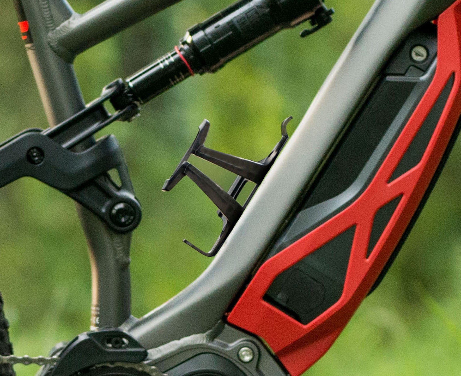 Prova Thok MIG-R - RED Live